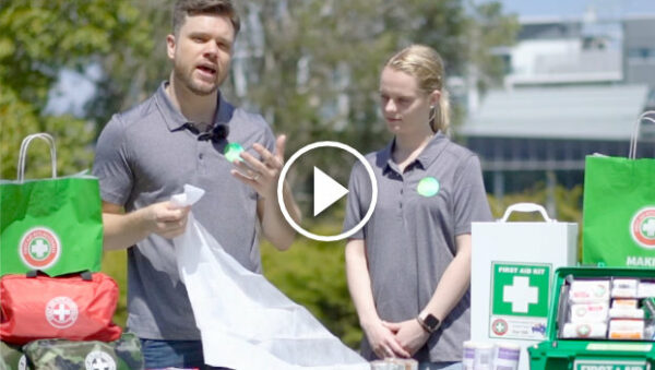 3 ways to use a triangular bandage